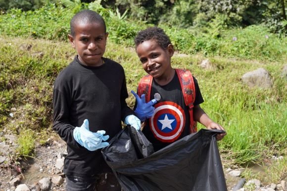 Sambut HUT ke 57, Freeport Gotong Royong Wujudkan Kampung Waa Banti Bersih dan Sehat - Koran Papua
